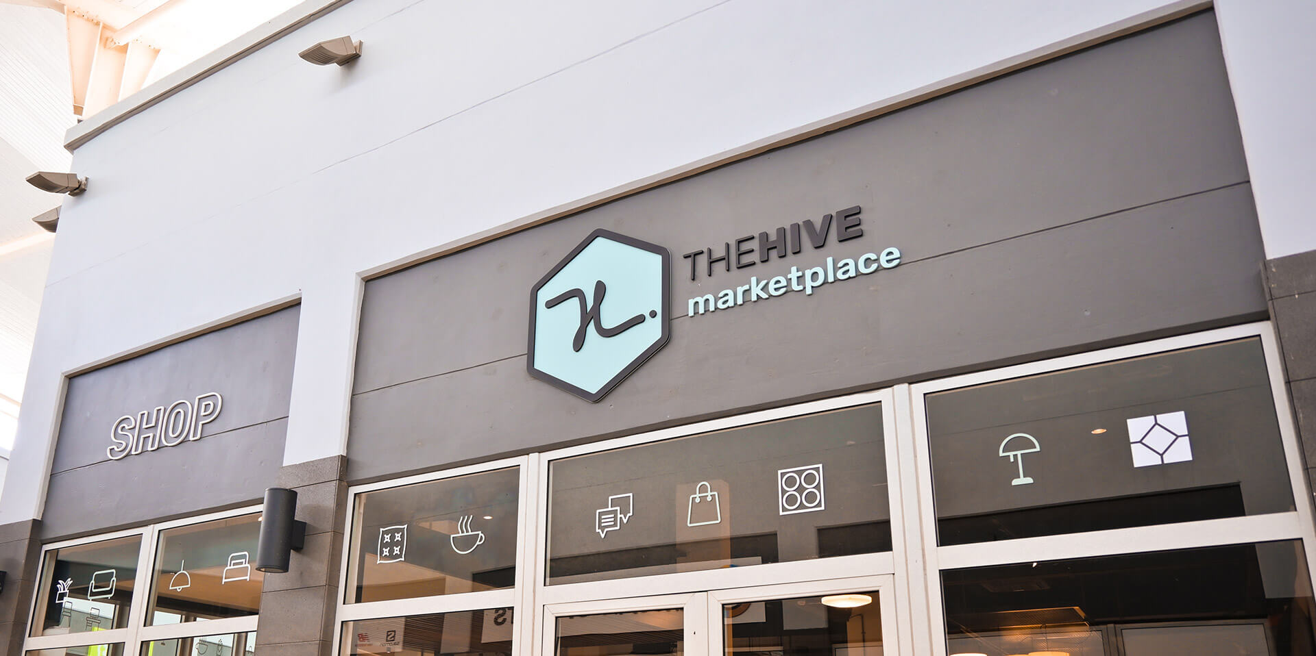 Zigzag Ltée - Expert in custom indoor and outdoor signage in Mauritius.