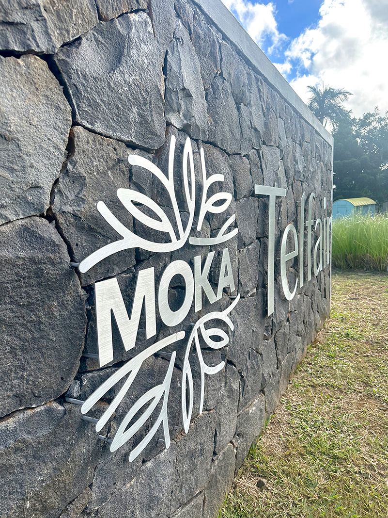 Gallery • Zigzag Ltée • Expert in custom indoor and outdoor signage in ...