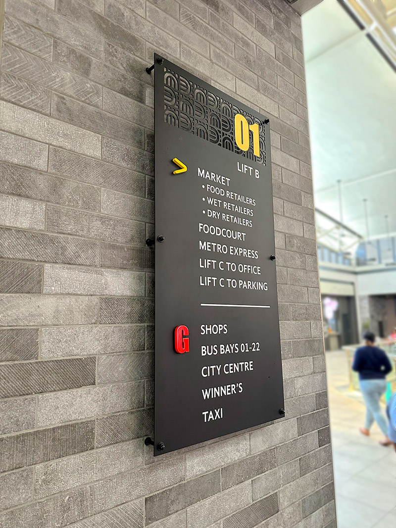 Gallery • Zigzag Ltée • Expert in custom indoor and outdoor signage in ...